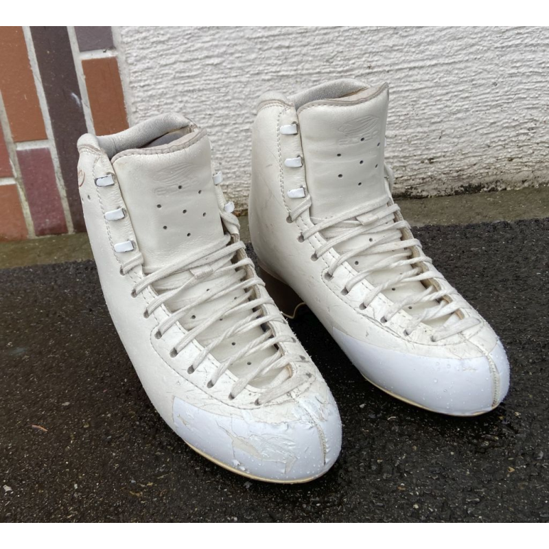 EDEA Concerto 240 B = Gr. 36 1/2